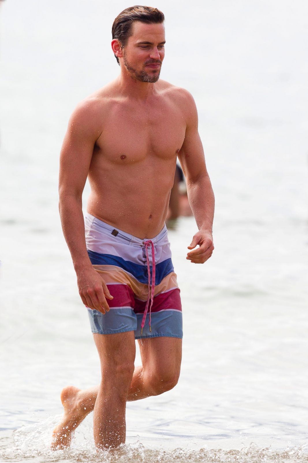 Matt Bomer Hits The Beach Picture Celebrities On Vacation Abc News